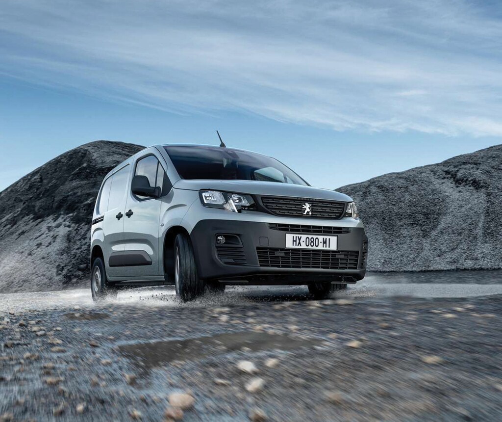 PEUGEOT Partner | Fourgon utilitaire jusqu'à 5 places par PEUGEOT