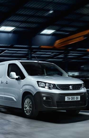 PEUGEOT Partner | Fourgon utilitaire jusqu'à 5 places par PEUGEOT