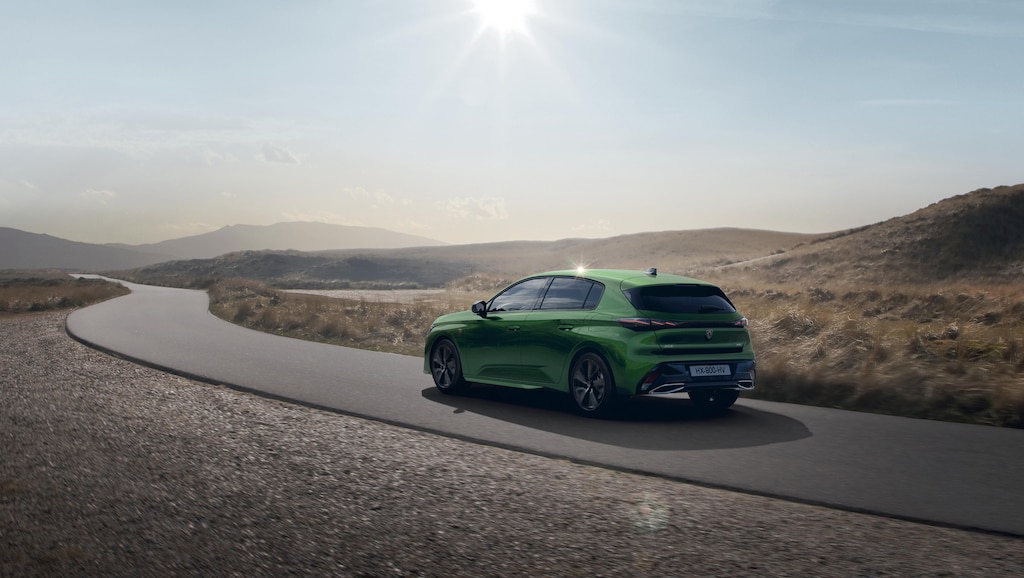 Peugeot 308 & 308 HYBRID : berline hybride rechargeable ou thermique